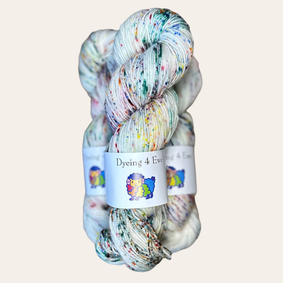 Funfetti Hand Dyed Sock yarn – Dyeing 4 Ewe